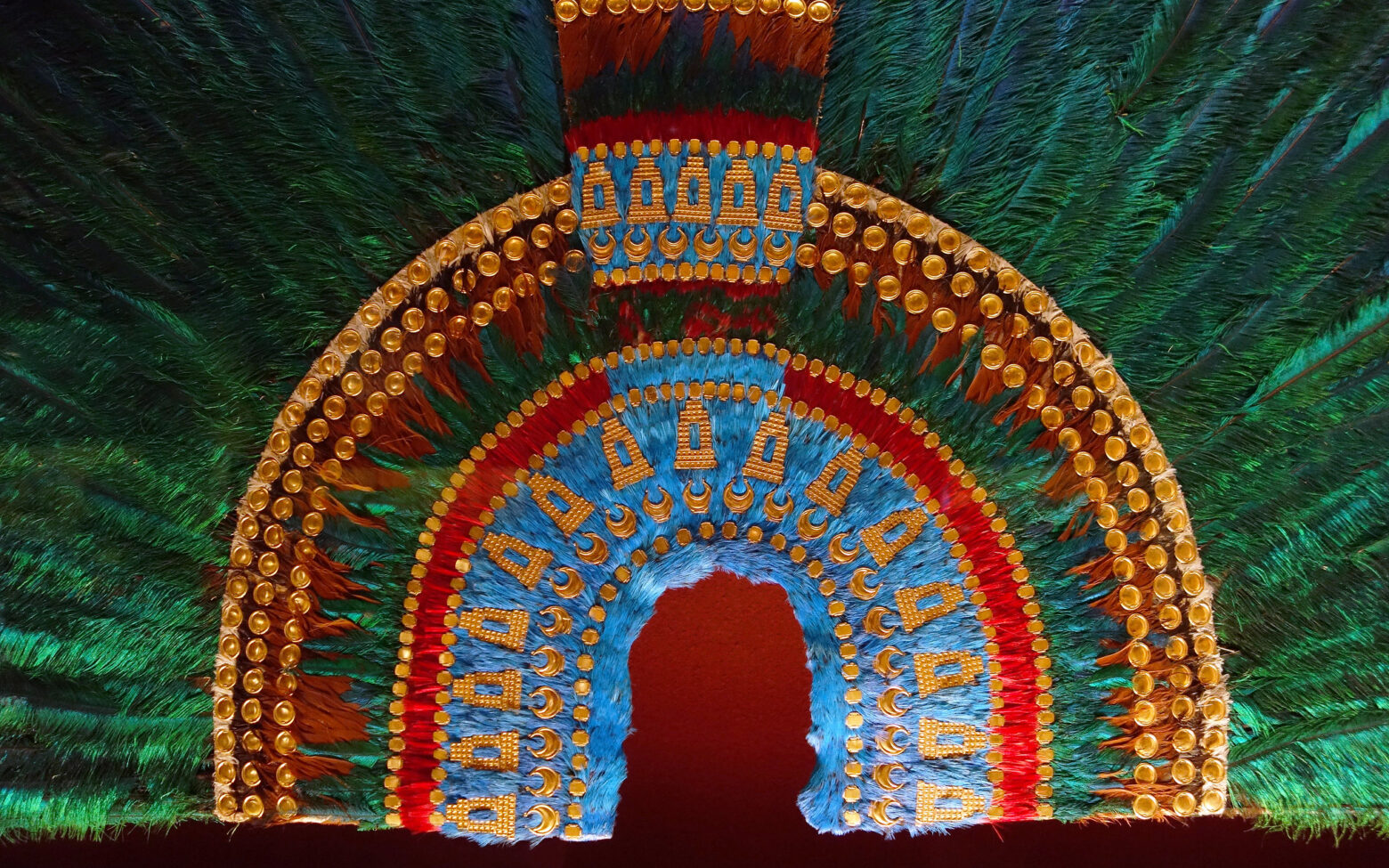 “El penacho no era de Moctezuma", afirma un experto en Viena
