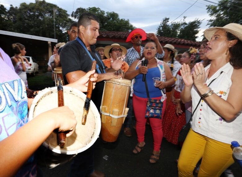 El tamborito, una expresión musical para hacer comunidad en Panamá
